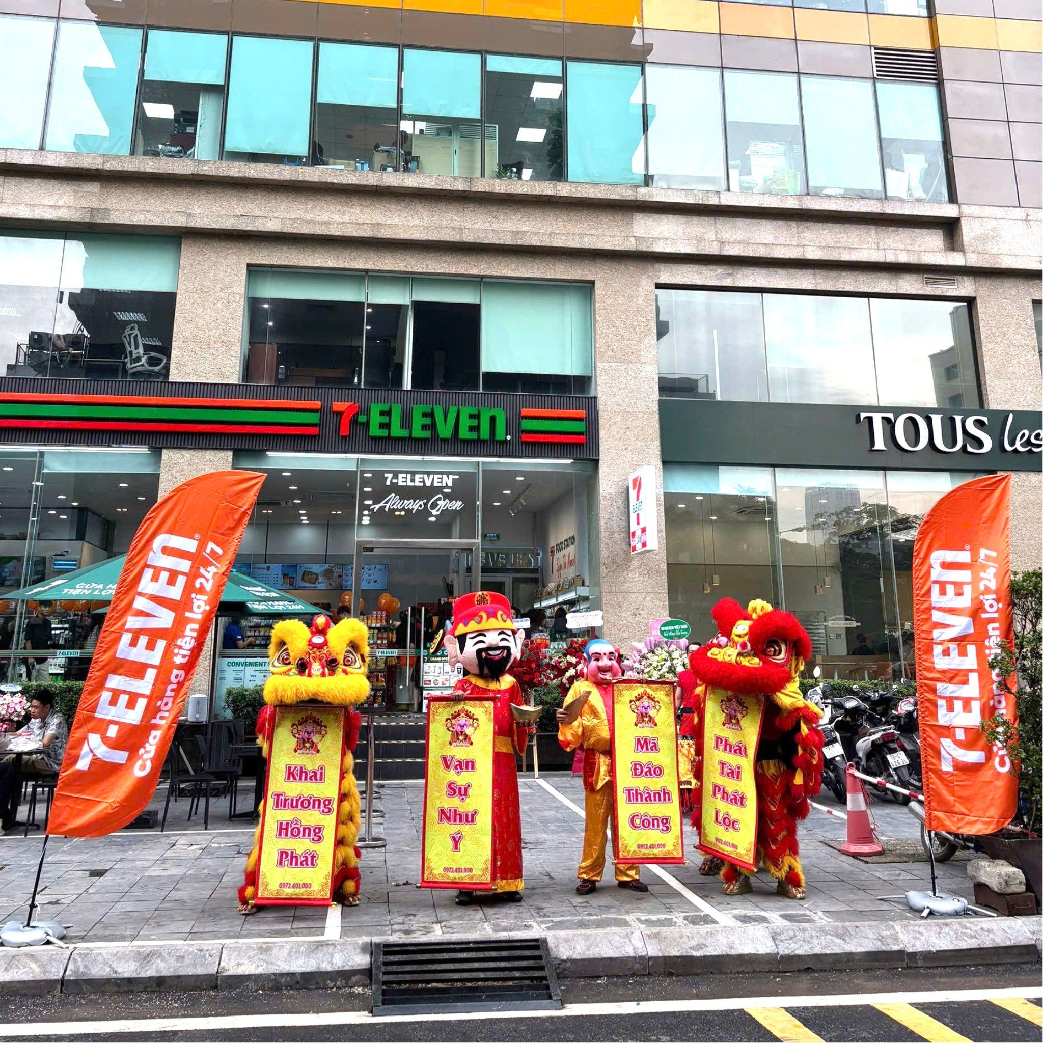 7-Eleven TTC Tower 19 Duy Tân – Điểm Dừng Cho Dân Văn Phòng